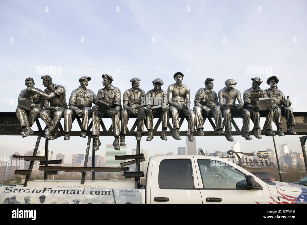 Valiant construction hi-res stock photography and images - Alamy