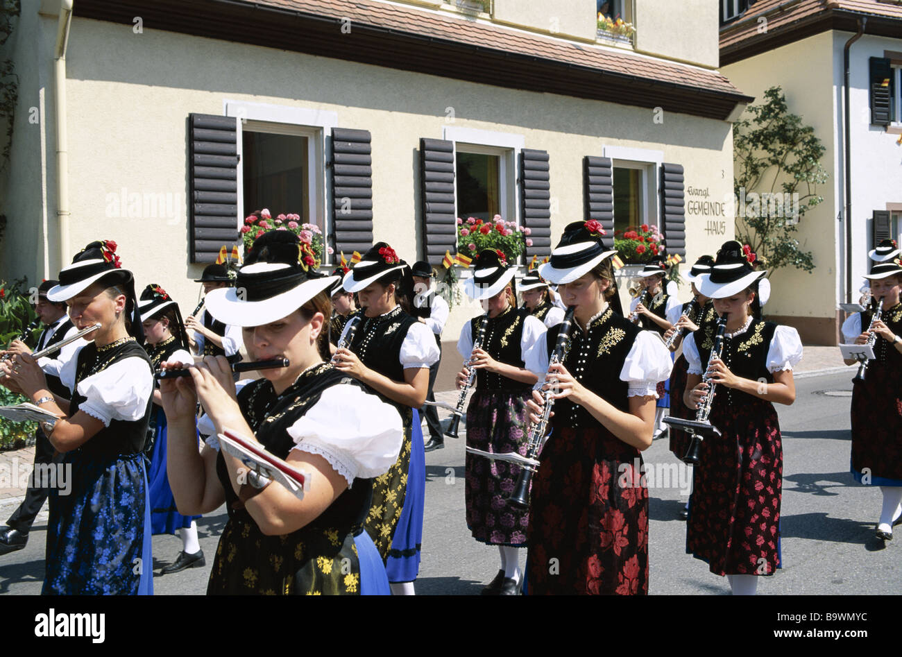 Traditional wind instruments hi-res stock photography and images - Alamy