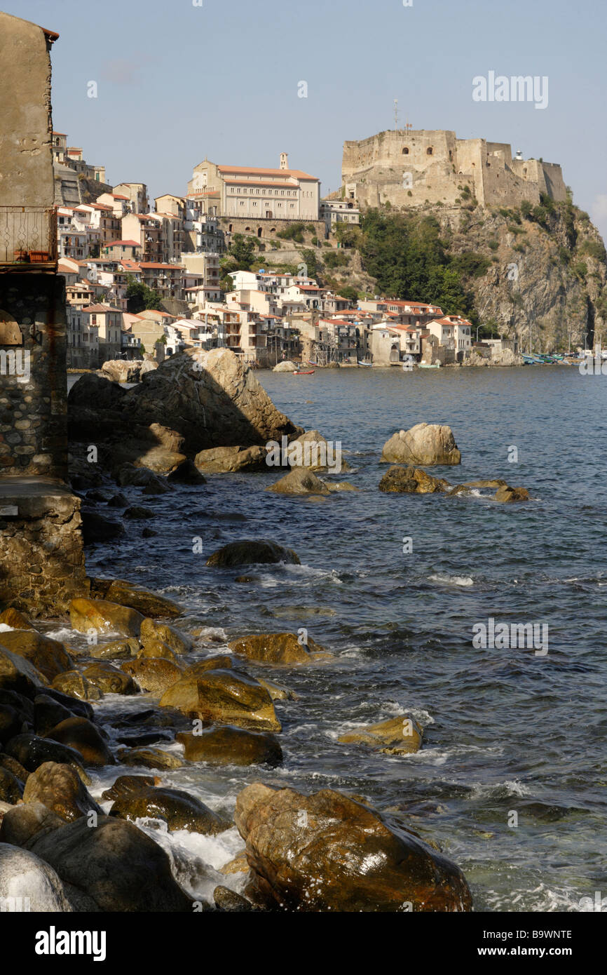 Italy overall hi-res stock photography and images - Alamy