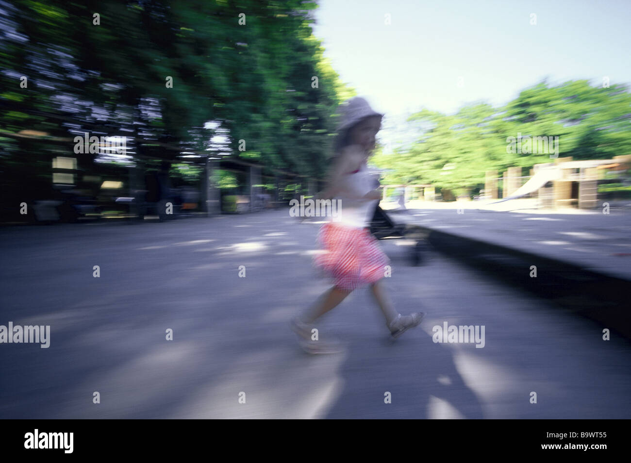 Unsupervised children hi-res stock photography and images - Alamy