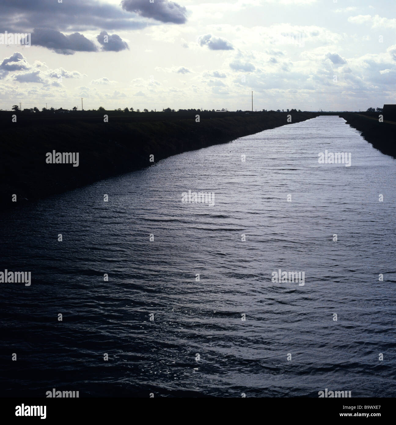 Straight drain hi-res stock photography and images - Alamy