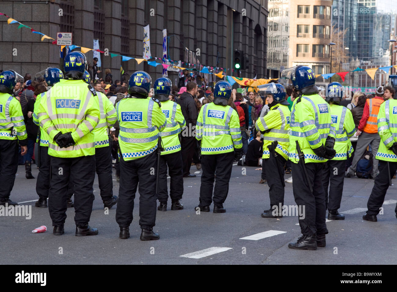 Protest and policing hi-res stock photography and images - Alamy
