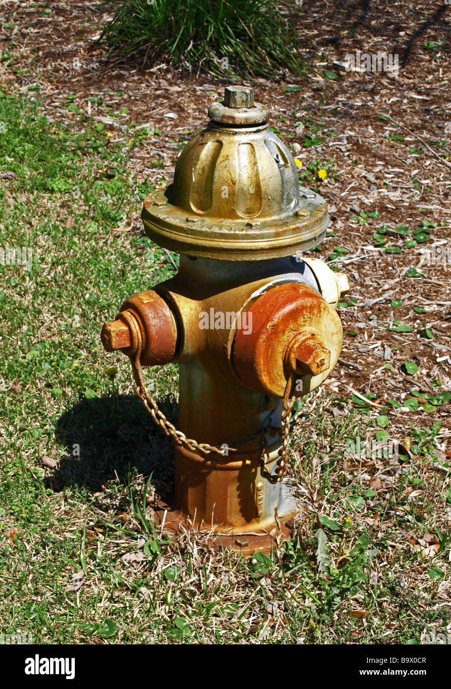 Rusted fire hydrant hi-res stock photography and images - Alamy