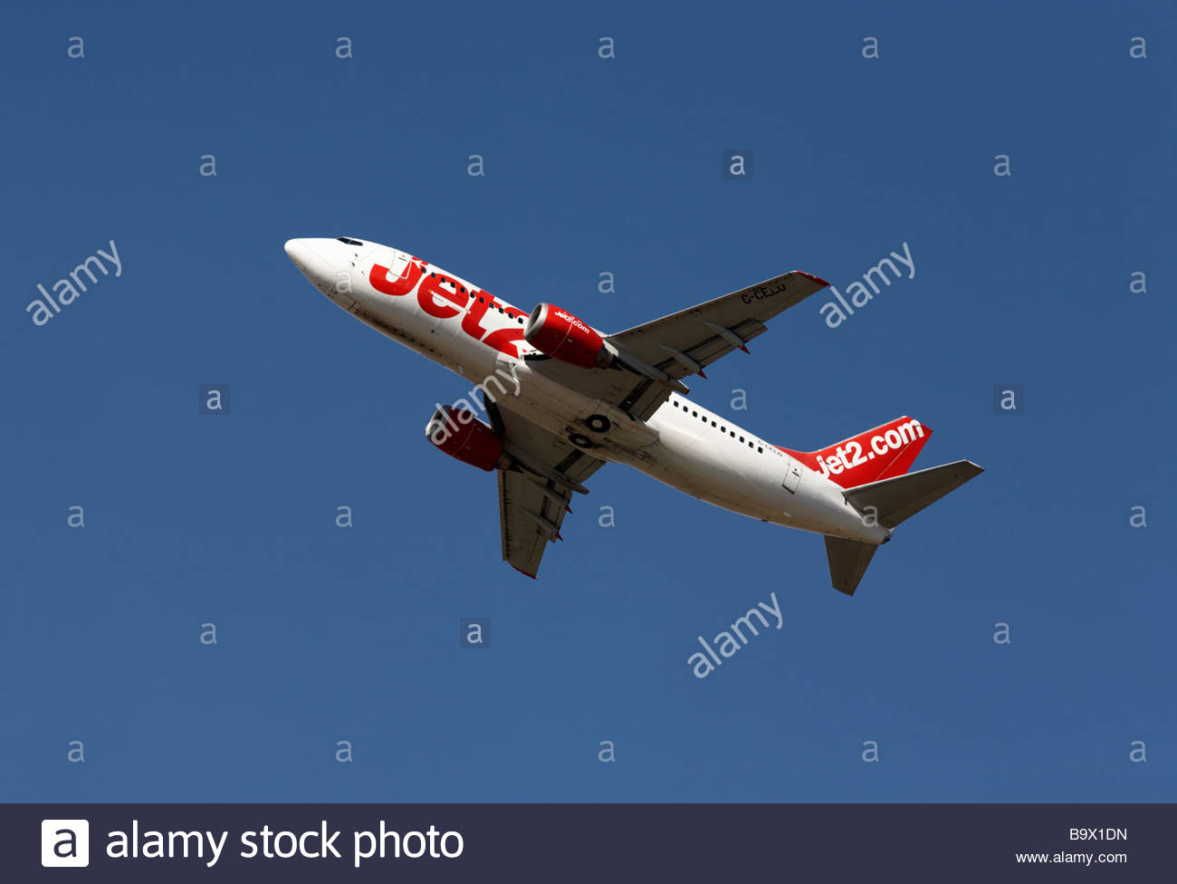 Side view 737 hi-res stock photography and images - Alamy