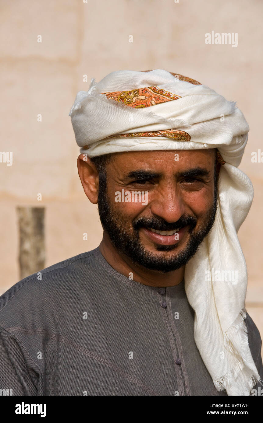 Bedouin headdress male middle hi-res stock photography and images - Alamy