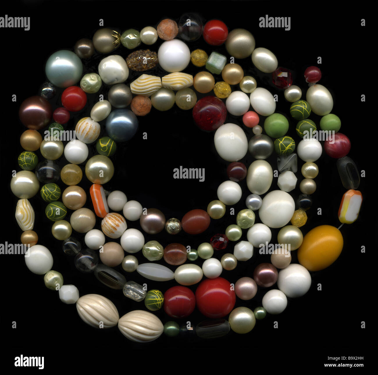 Vintage beads hi-res stock photography and images - Alamy