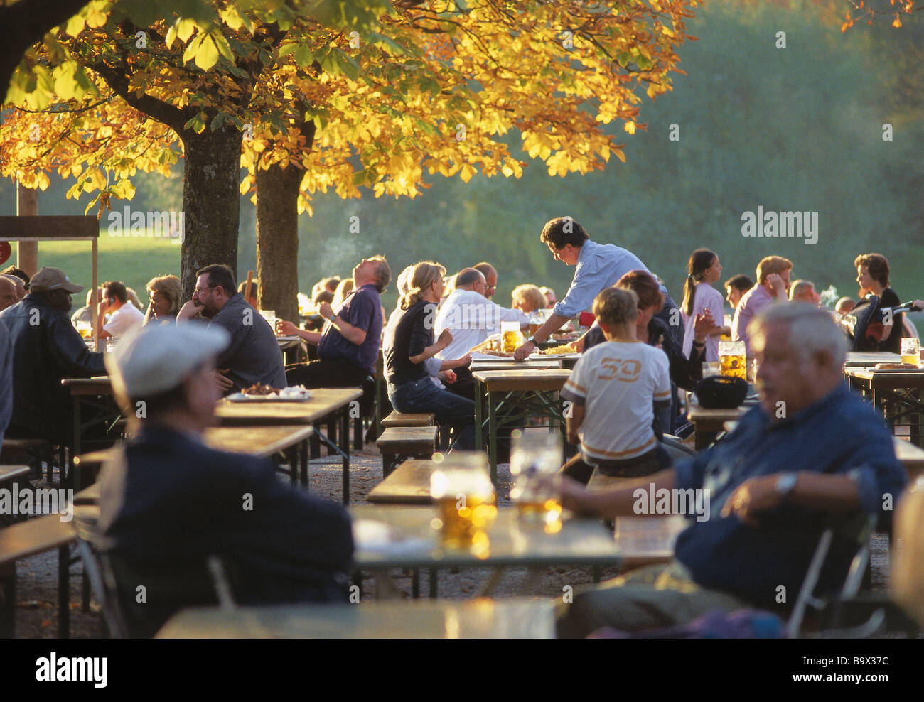 Biergartenbesuch hi-res stock photography and images - Alamy