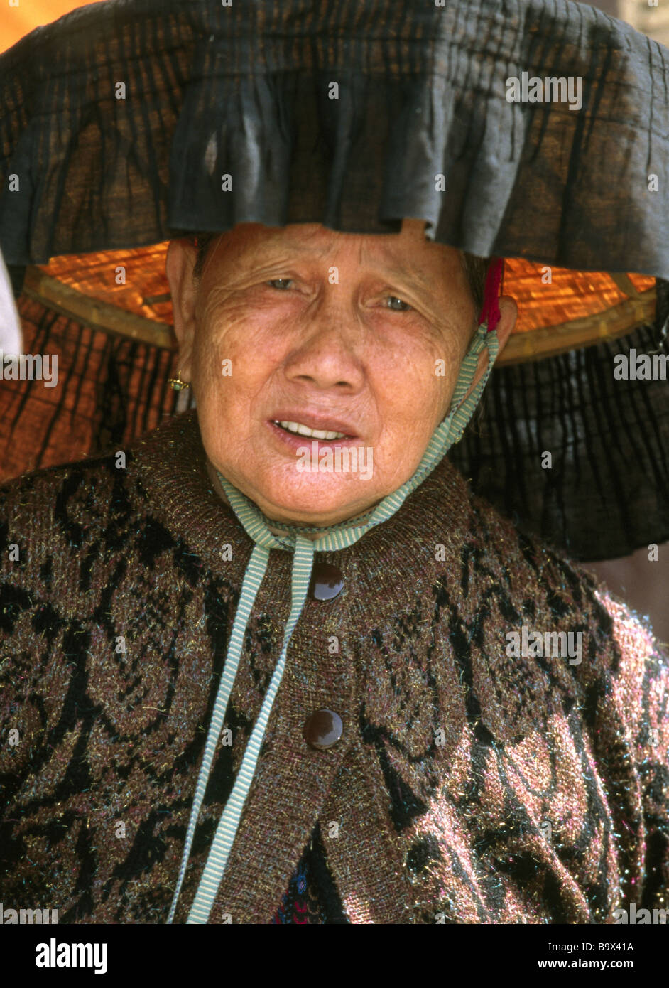 Hakka hat hi-res stock photography and images - Alamy