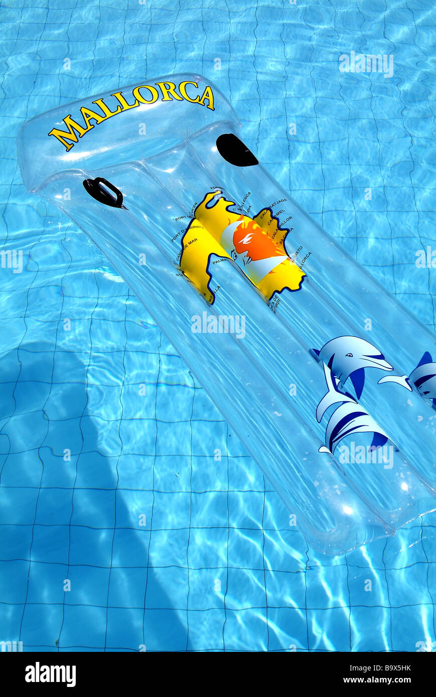 Pale blue water swimming pool hi-res stock photography and images - Alamy