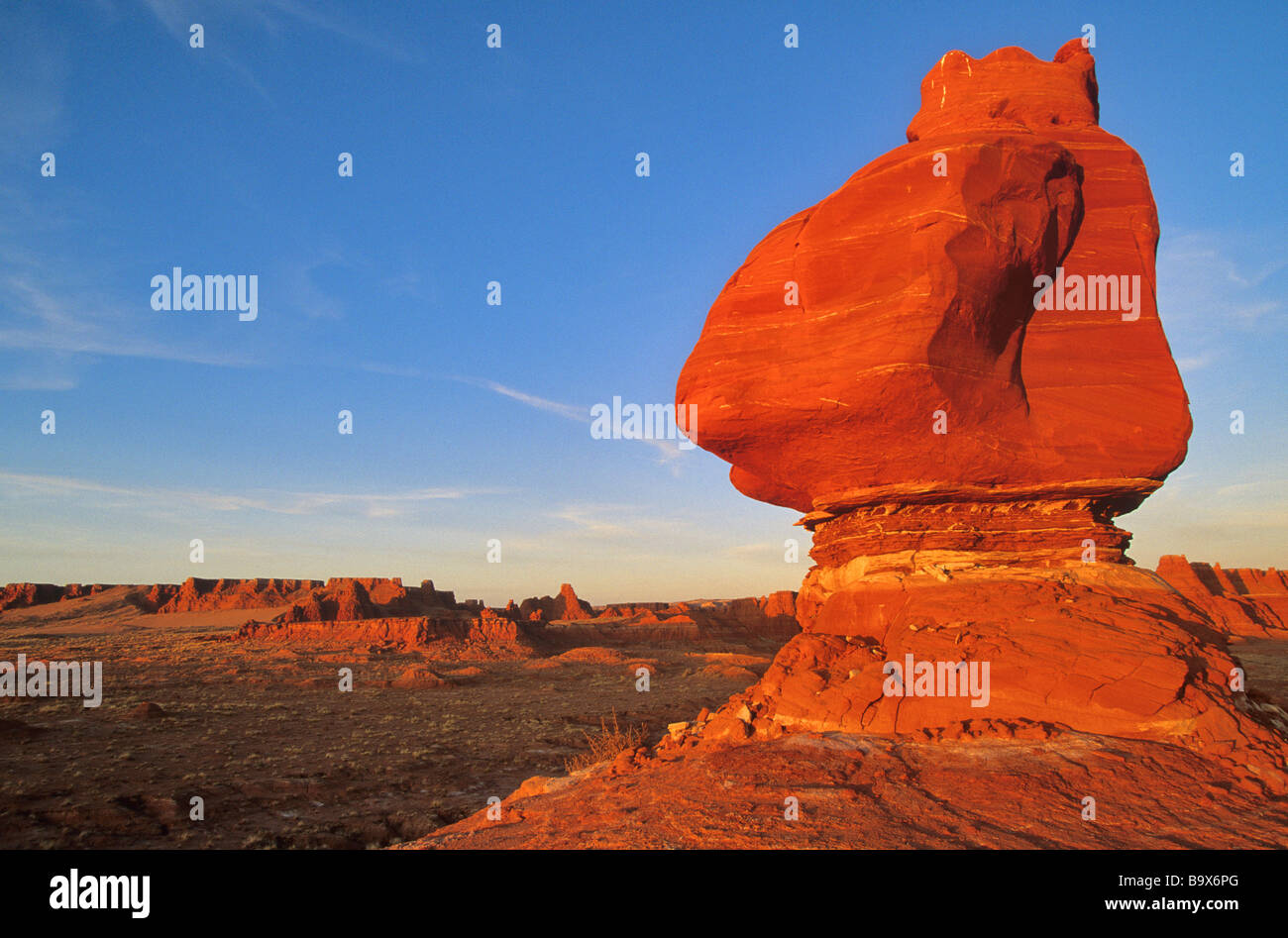 Balanced rock on Ward Terrace Adeii Eechii Cliffs at sunset Western ...