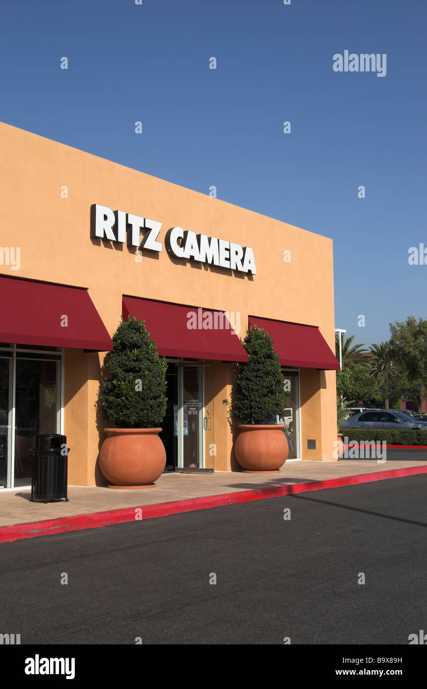 Ritz camera store Stock Photo - Alamy