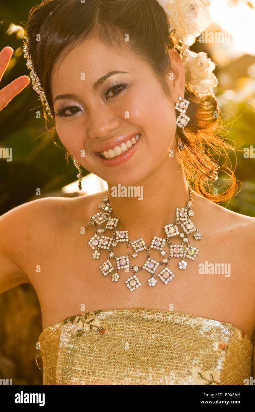 Vietnamese beauty at a wedding in Hanoi Stock Photo - Alamy