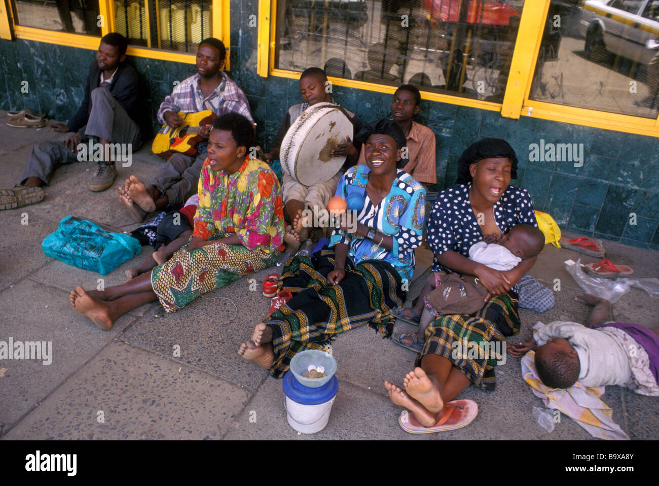 buskers nairobi kenya Stock Photo - Alamy