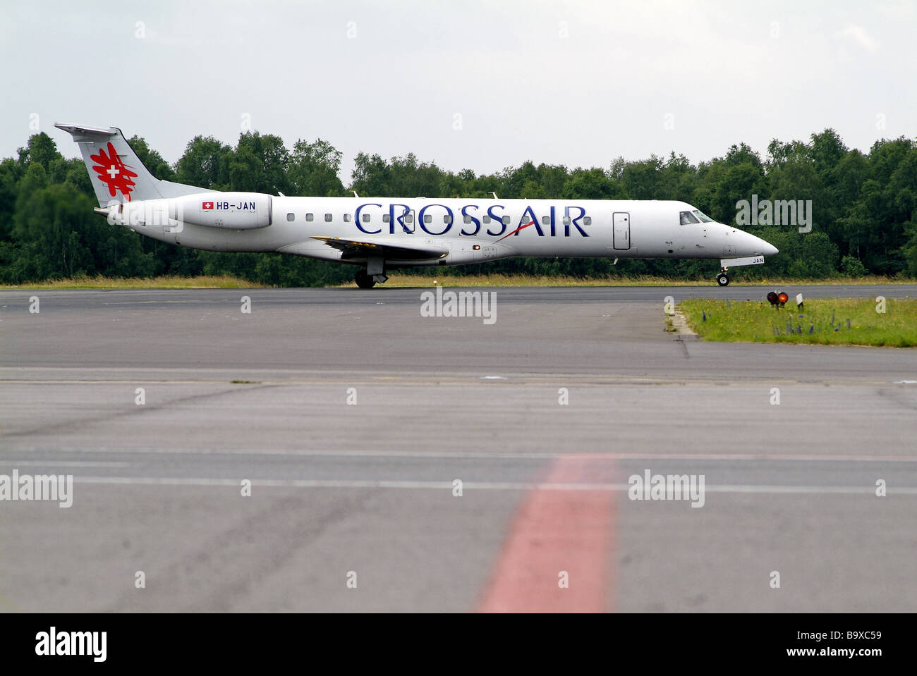 Crossair hi-res stock photography and images - Alamy