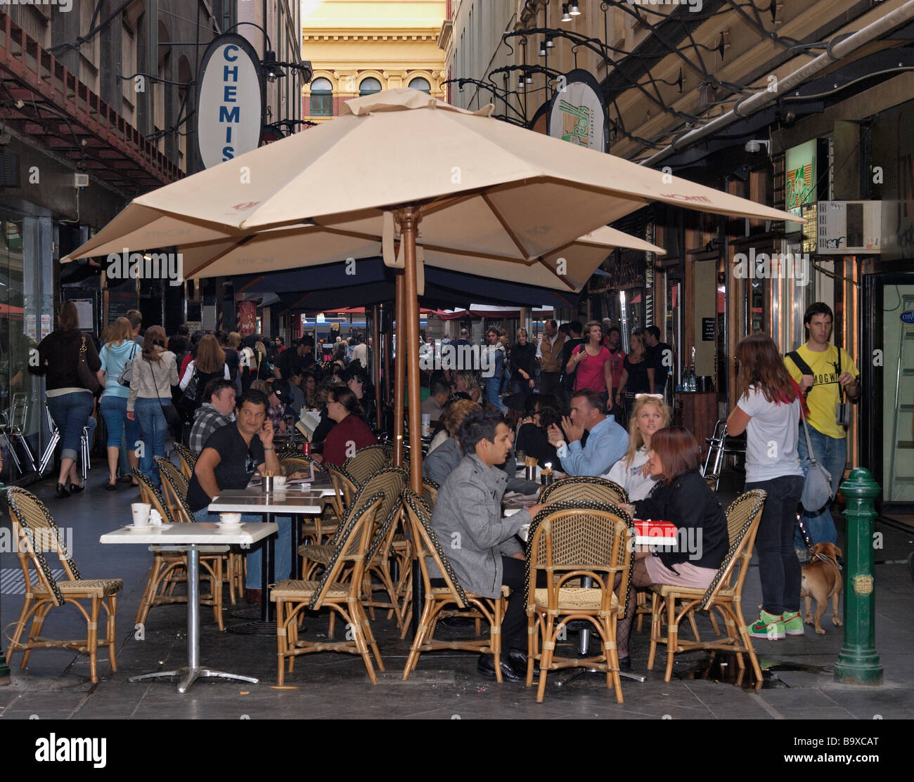 Australian cafe culture hi-res stock photography and images - Alamy