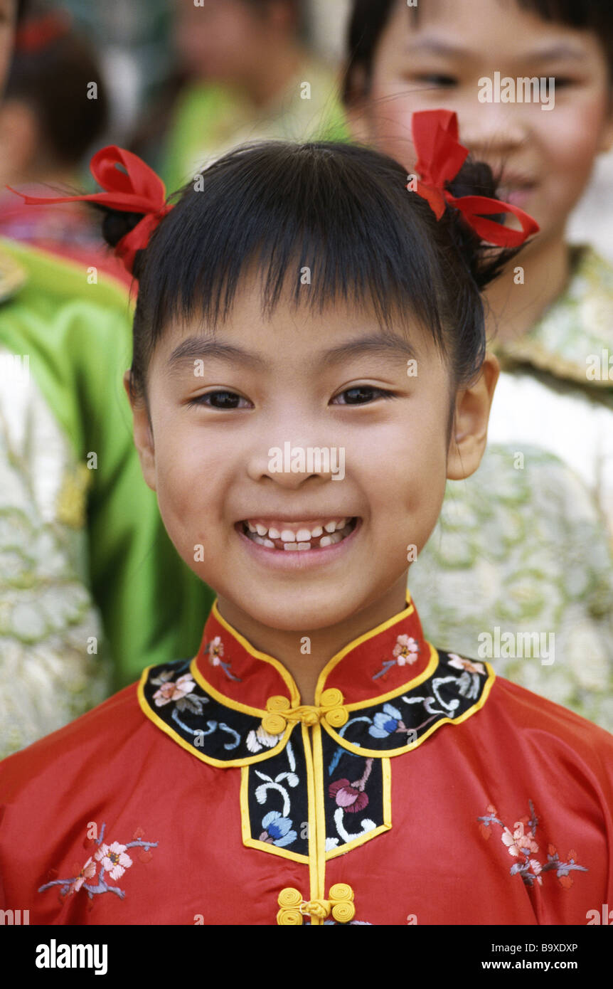 Chinese cheongsam children hi-res stock photography and images - Alamy
