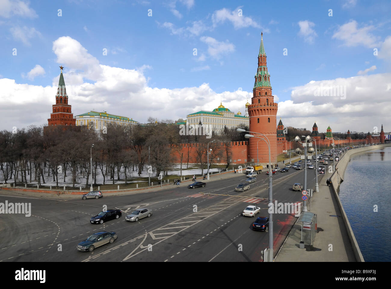 Kremlin moskva river embankment hi-res stock photography and images - Alamy