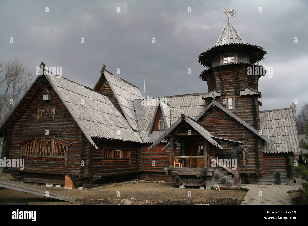 Dacha house hi-res stock photography and images - Alamy