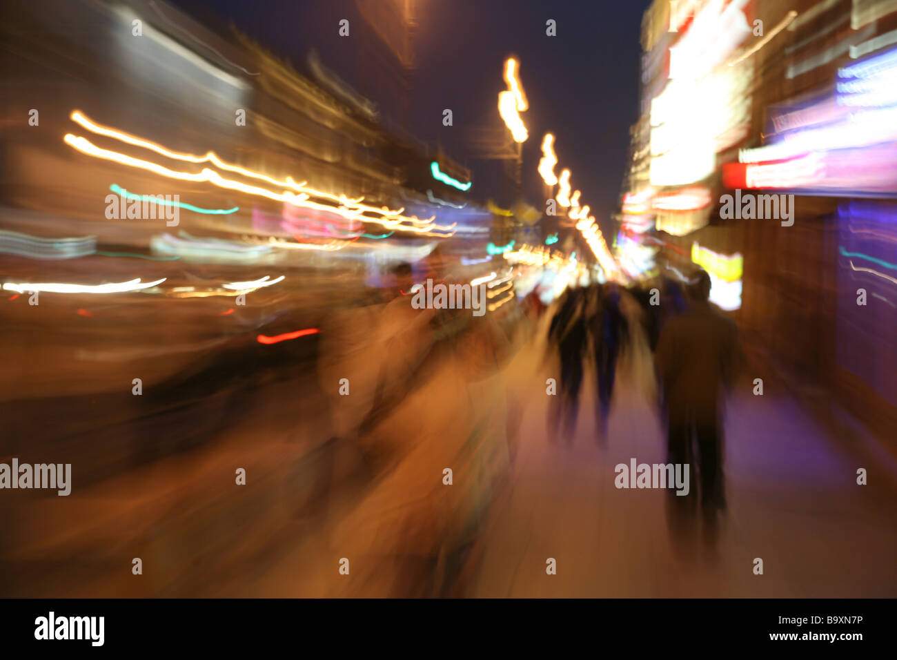Saint Petersburg (Russia), 2006. People in the streets Stock Photo - Alamy