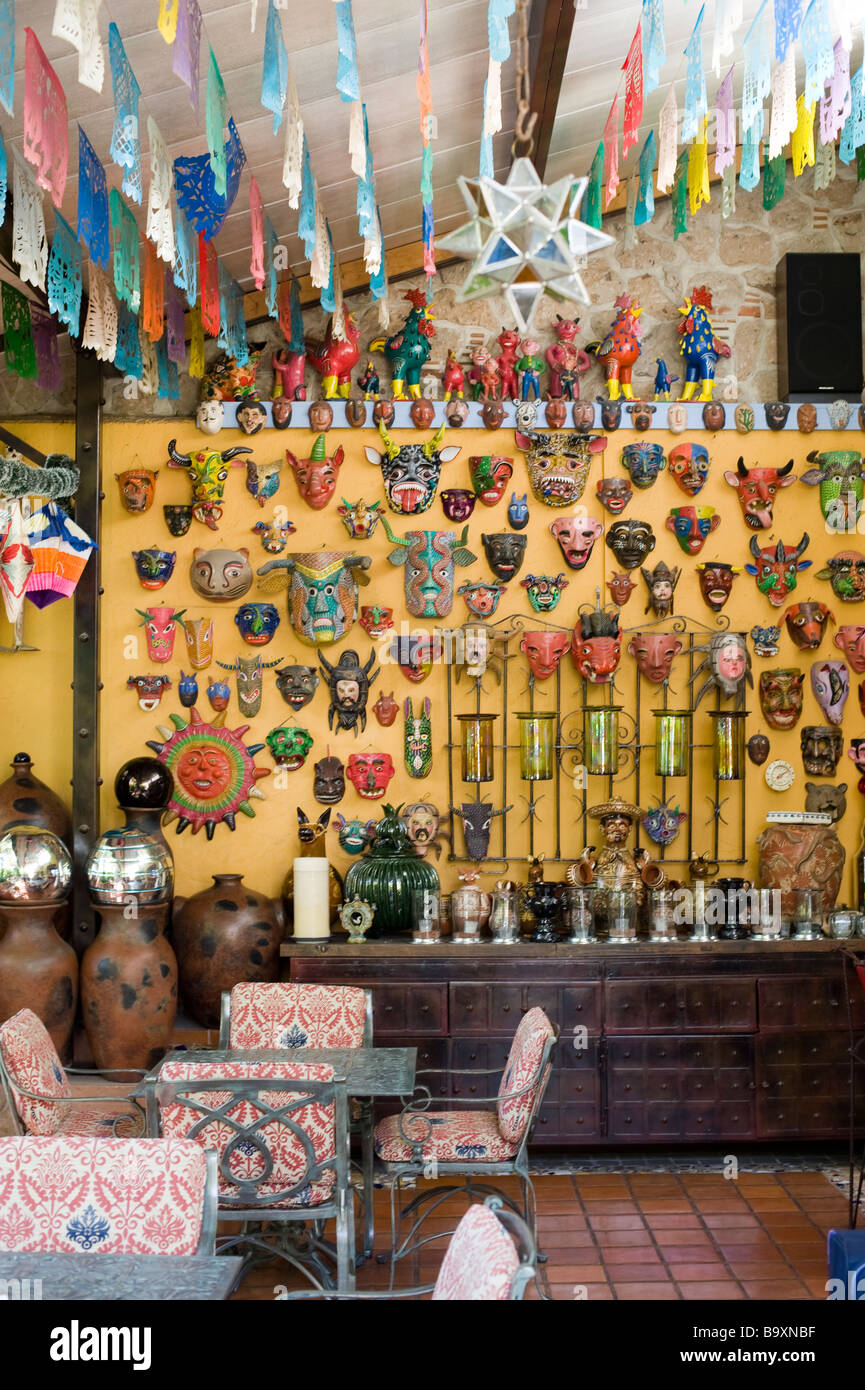 Mexican ceramics hi-res stock photography and images - Alamy