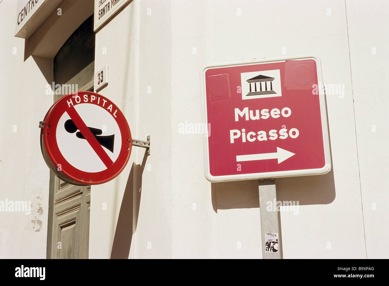 Hupverbot hi-res stock photography and images - Alamy