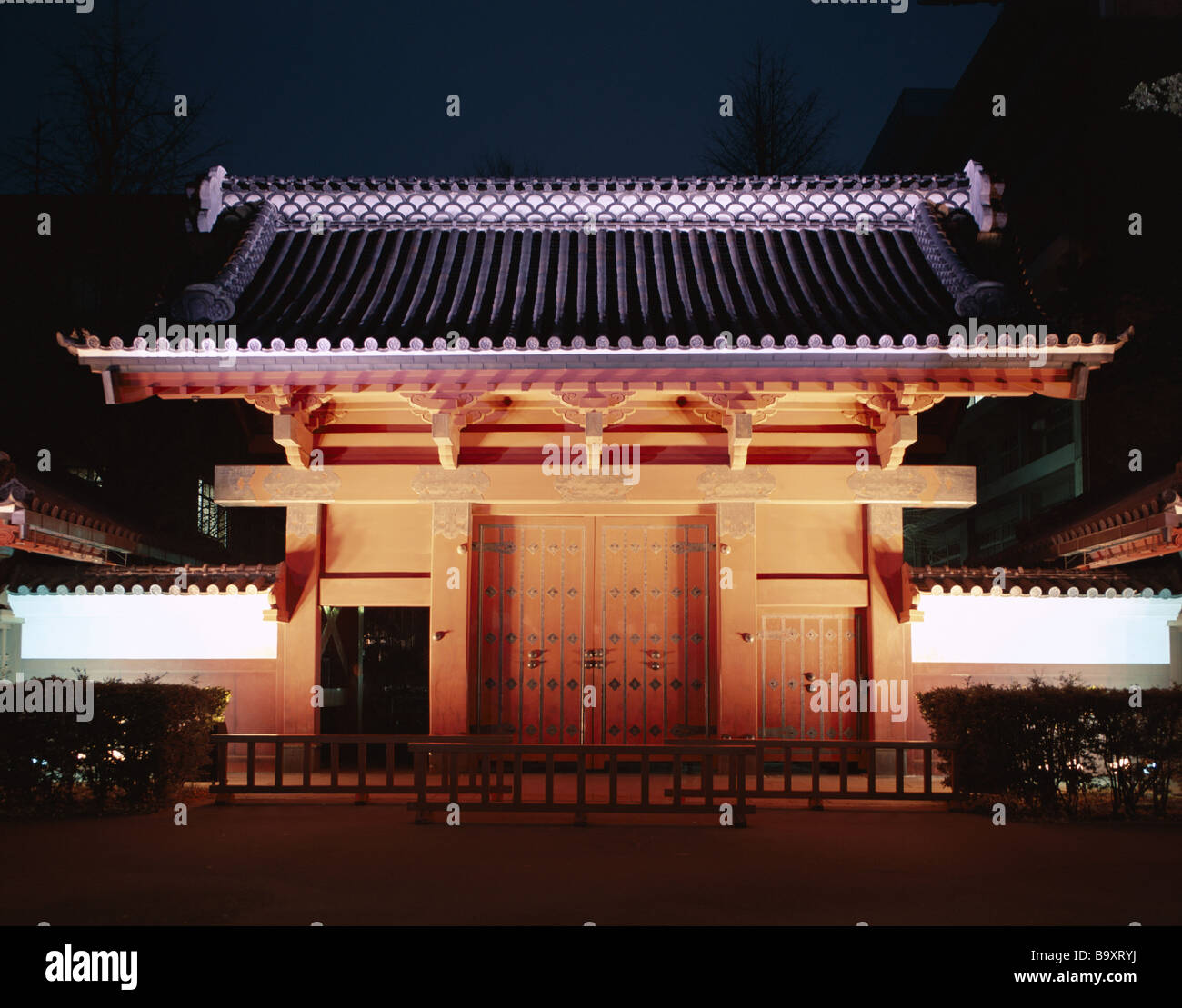 Tokyo university red gate hi-res stock photography and images - Alamy