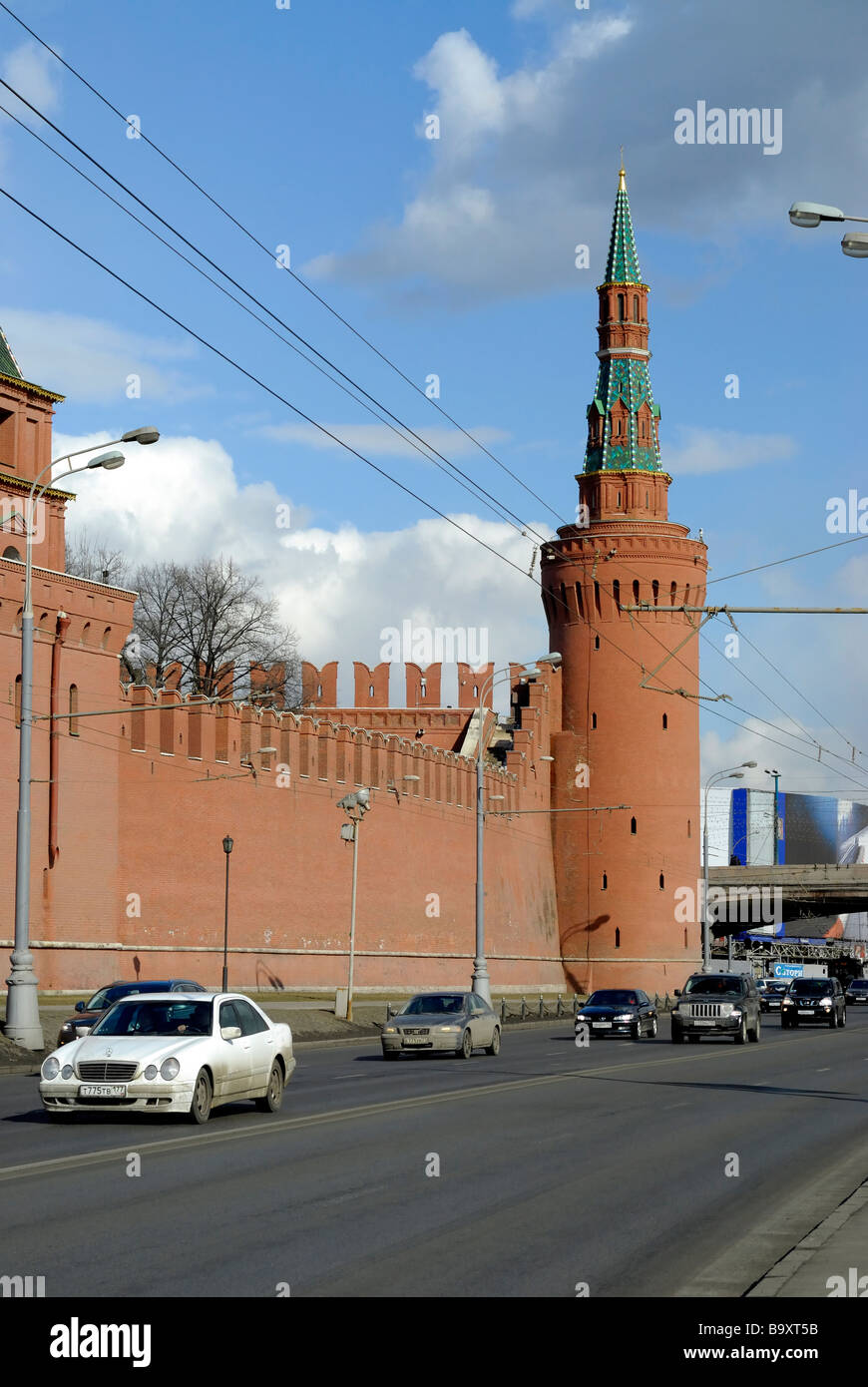 Red kremlin wall towers hi-res stock photography and images - Alamy