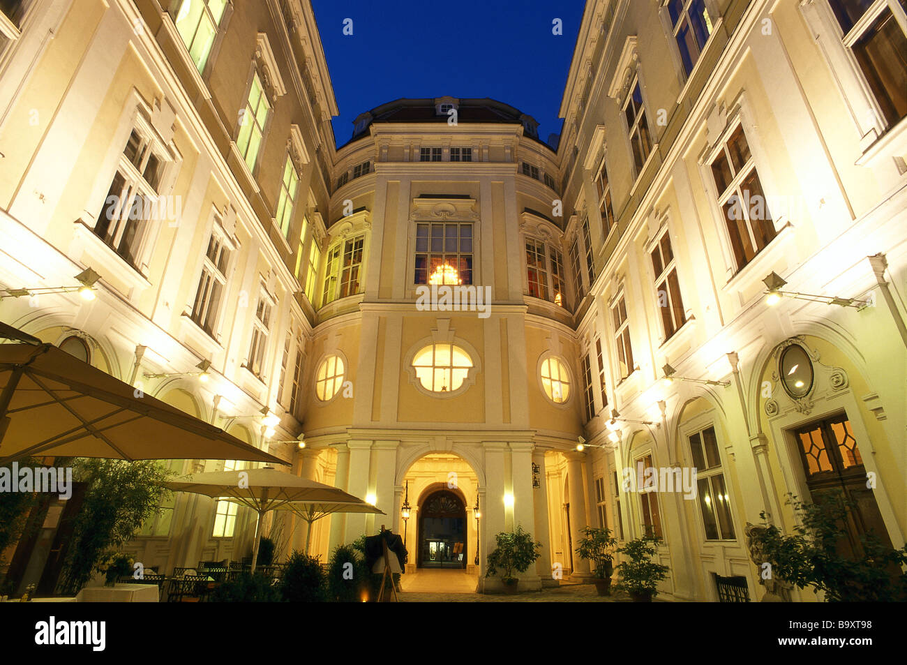 Kinsky palace vienna hi-res stock photography and images - Alamy