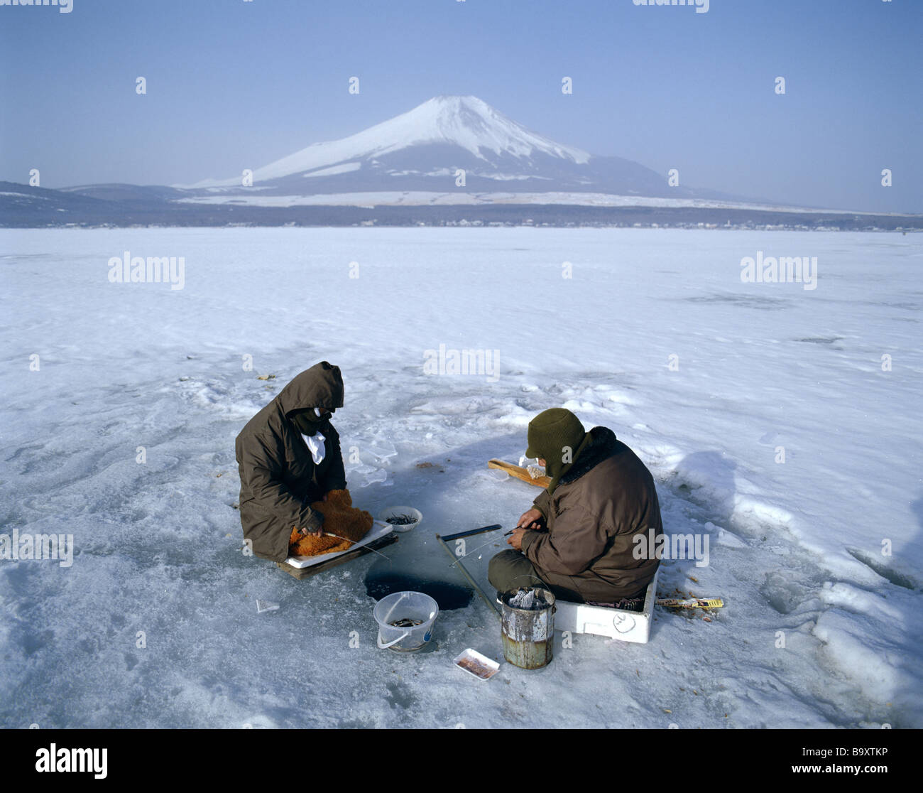 Frozen mt fuji hi-res stock photography and images - Alamy