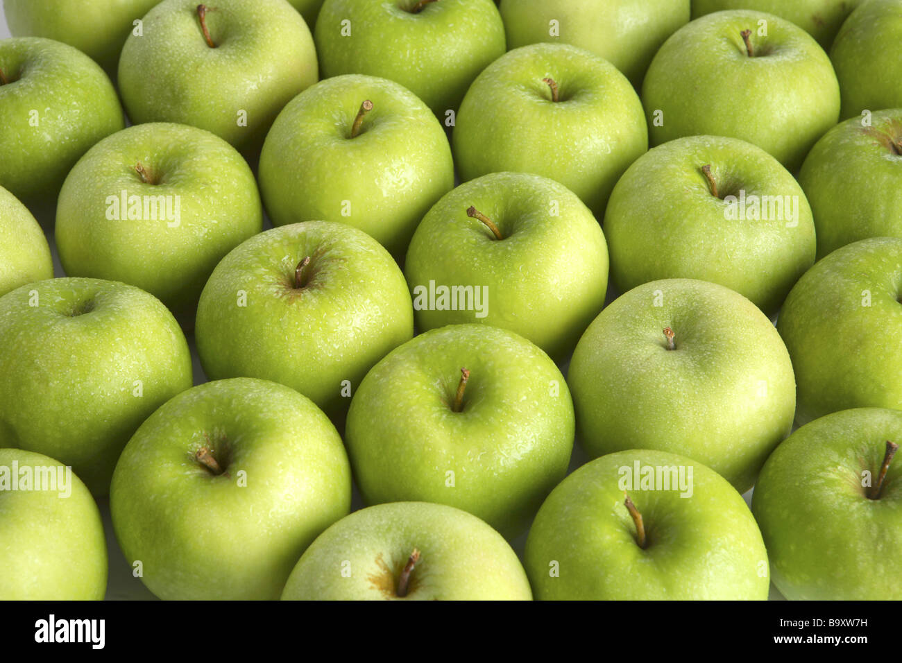 Background texture of green apples Stock Photo - Alamy