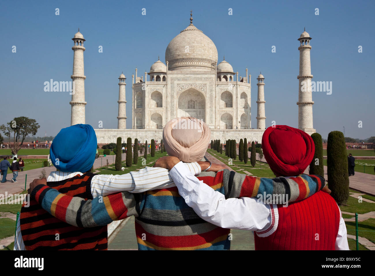 Taj mahal in agra hi-res stock photography and images - Alamy