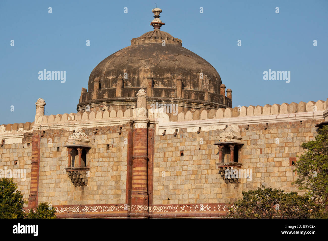 Dome of the Friday Mosque inside Purana Qila Fort in Delhi India Stock ...