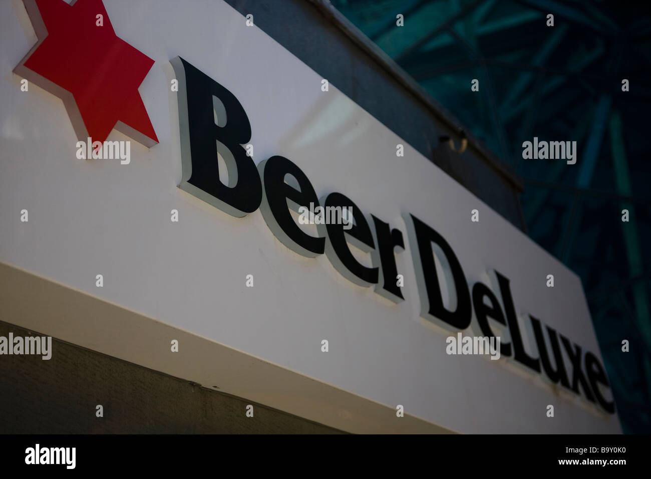 Beer deluxe sing Stock Photo - Alamy