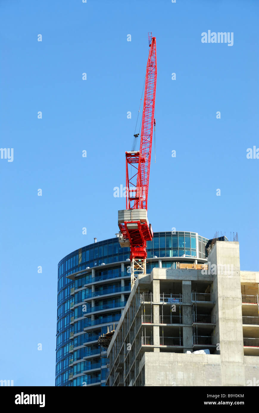 Construction of skyscraper downtown Stock Photo - Alamy