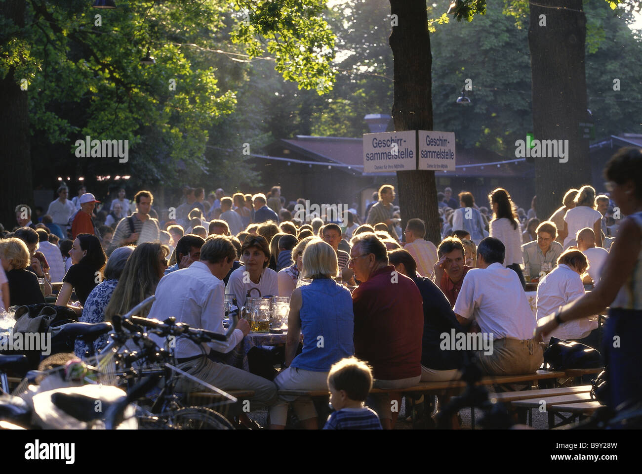 Biergartenbesuch hi-res stock photography and images - Alamy