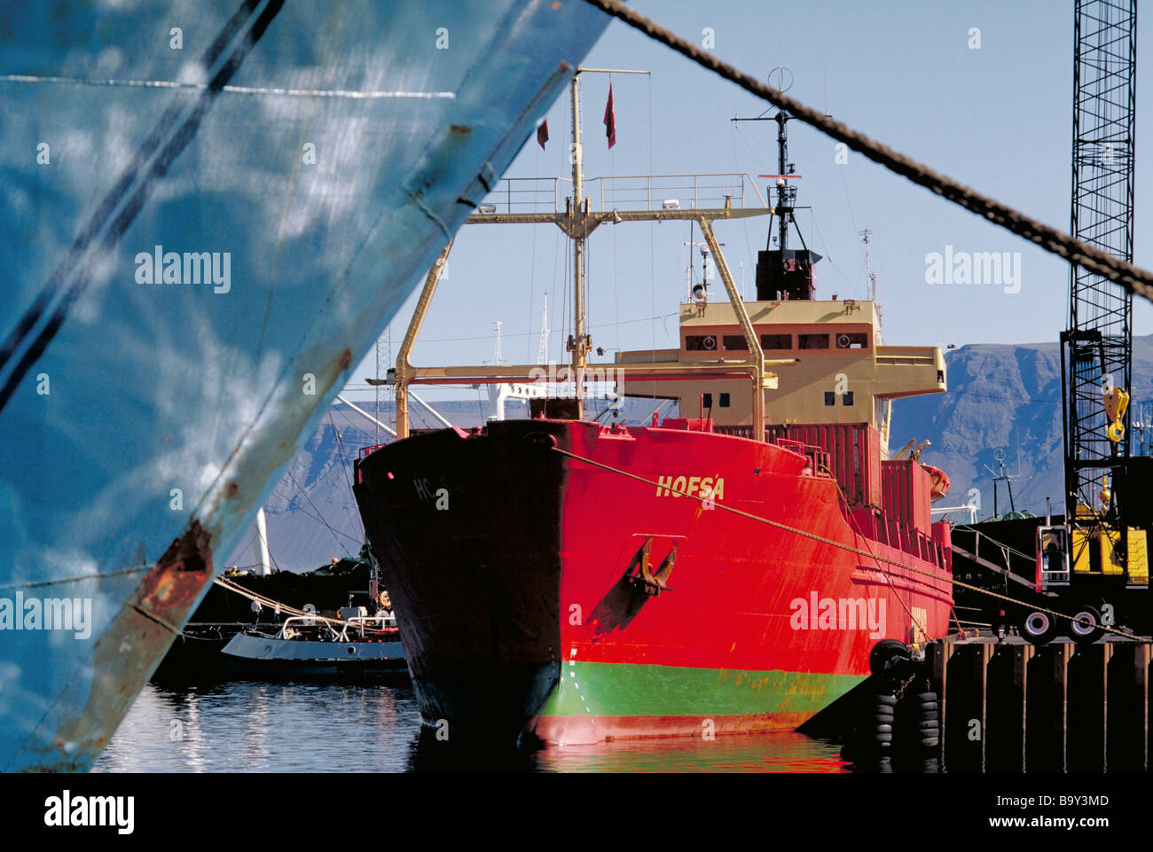 Elk125 4290 Iceland Reykjavik cargo ship in harbor Stock Photo - Alamy