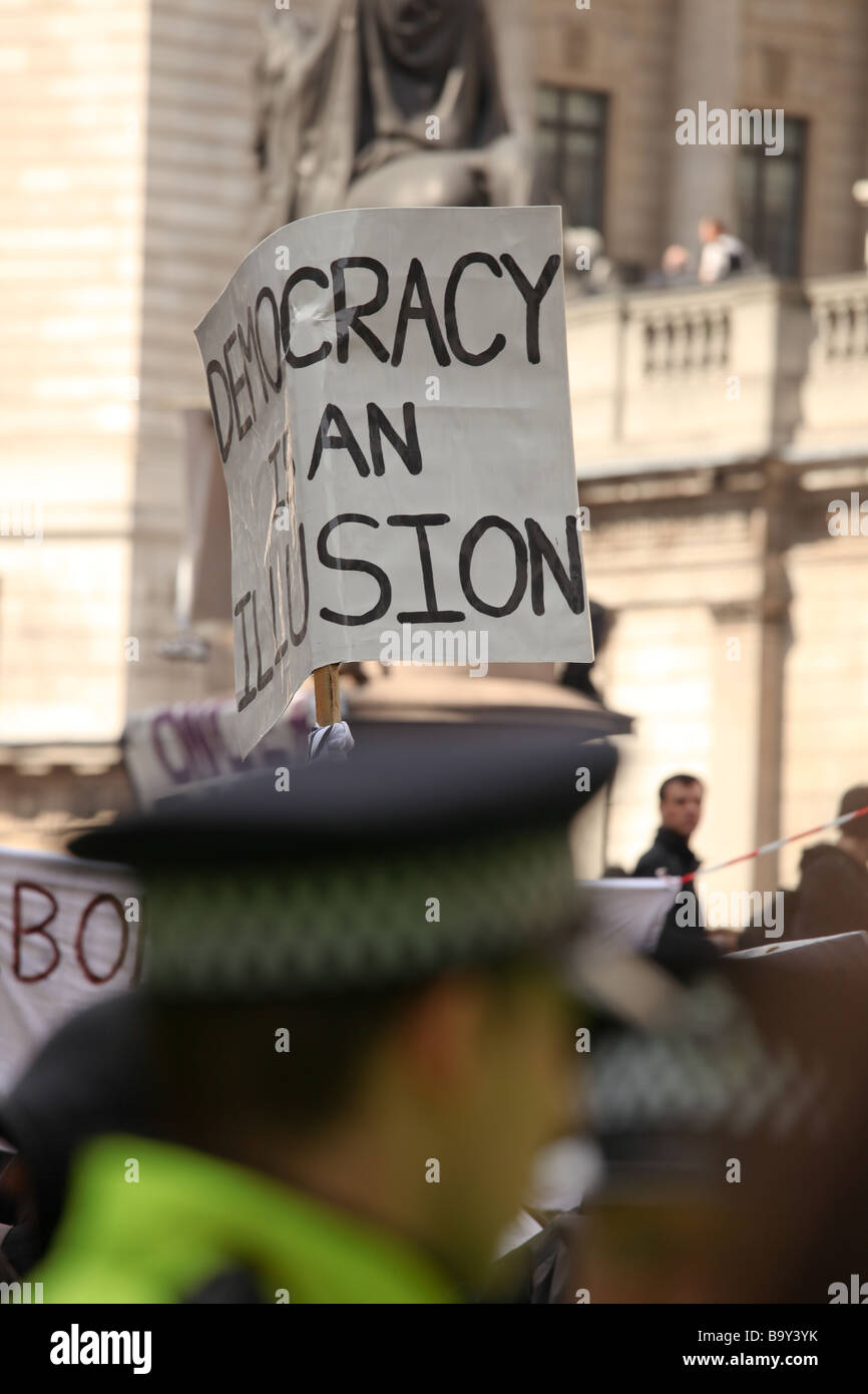 G20 protest 2009 hi-res stock photography and images - Alamy