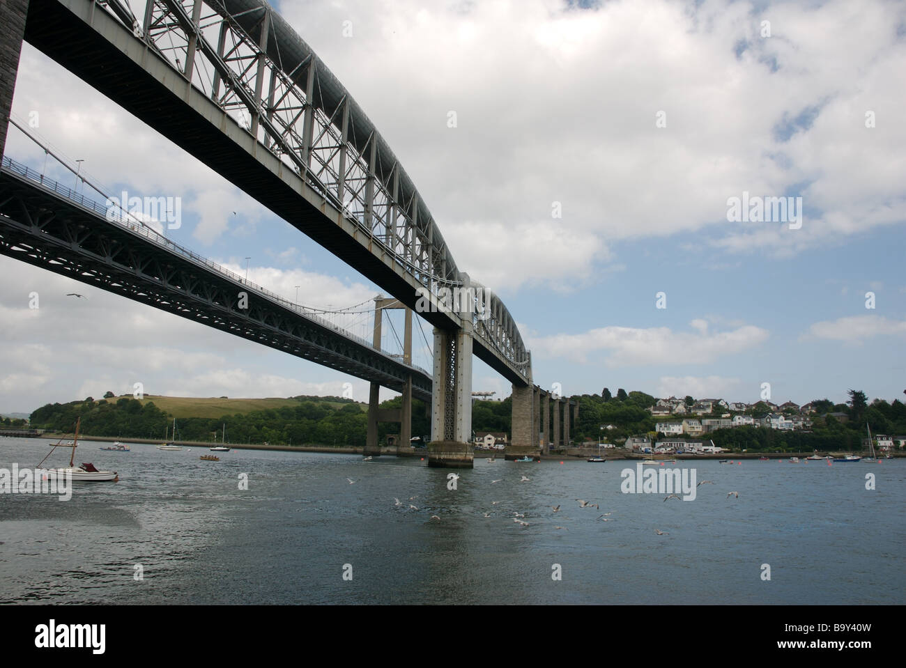 Royal Albert Bridge, Tamar river, Plymouth, Devon and Cornwall border ...