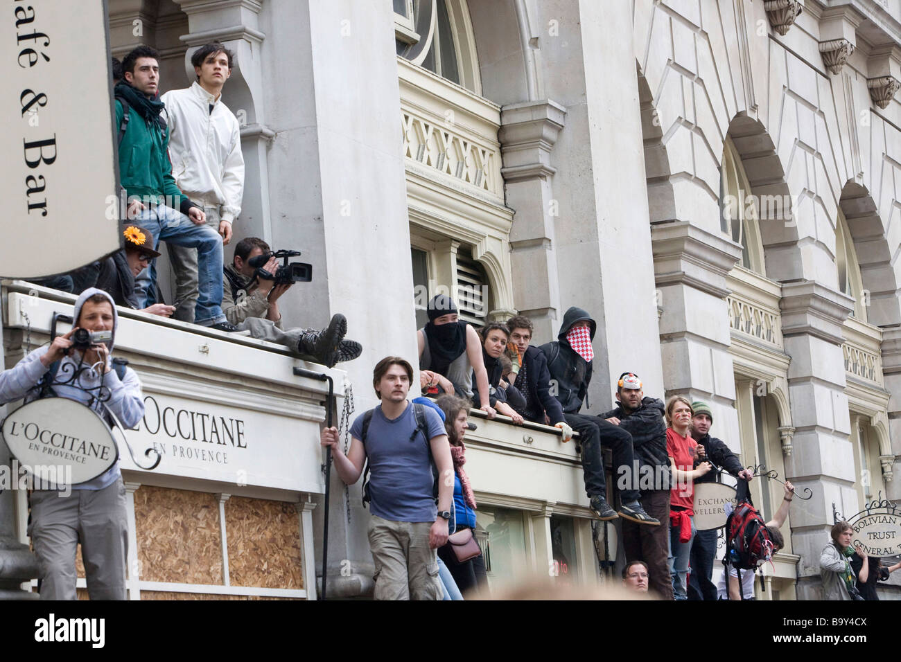 Banker bank meltdown hi-res stock photography and images - Alamy