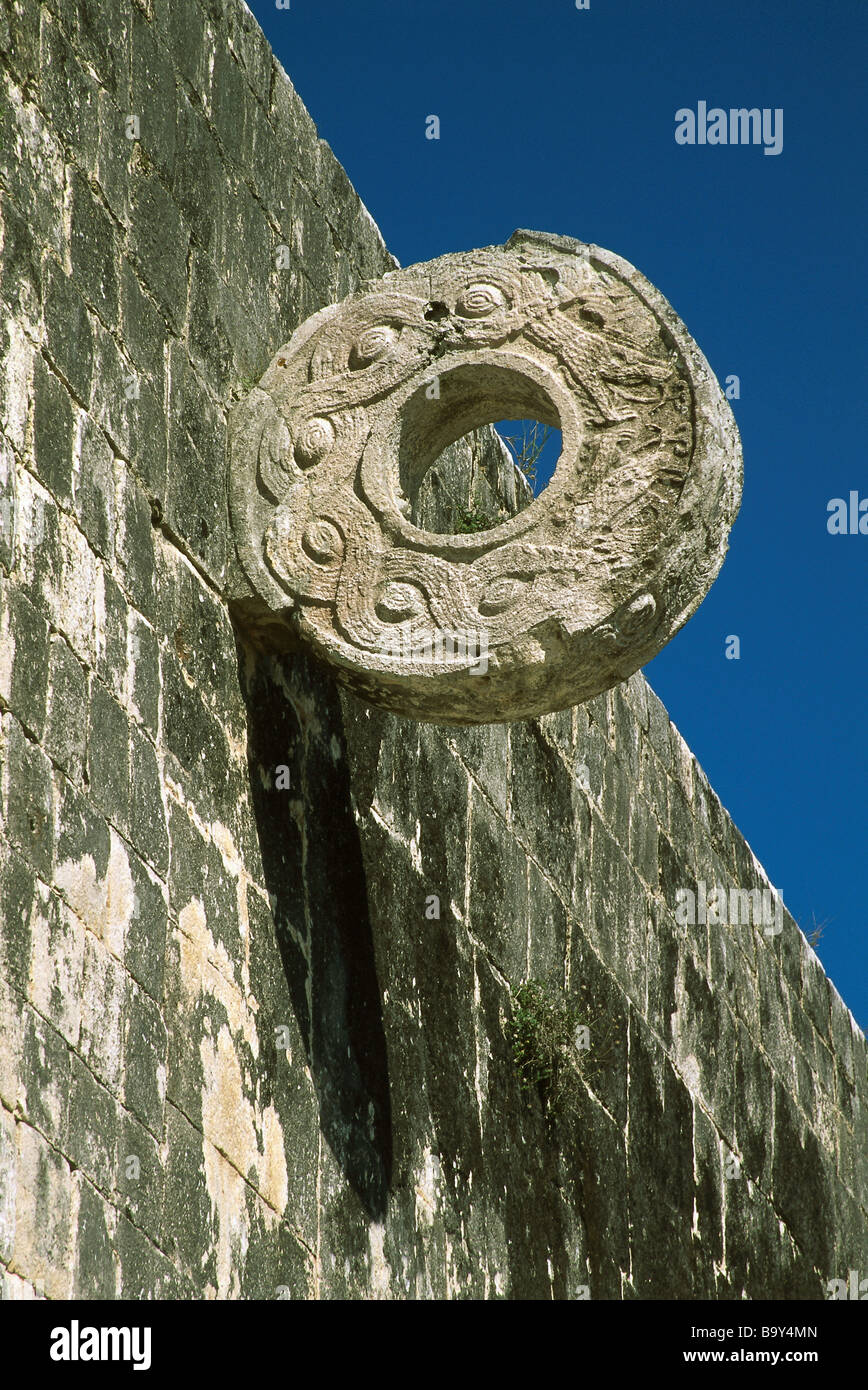 Mayan ball game art hi-res stock photography and images - Alamy