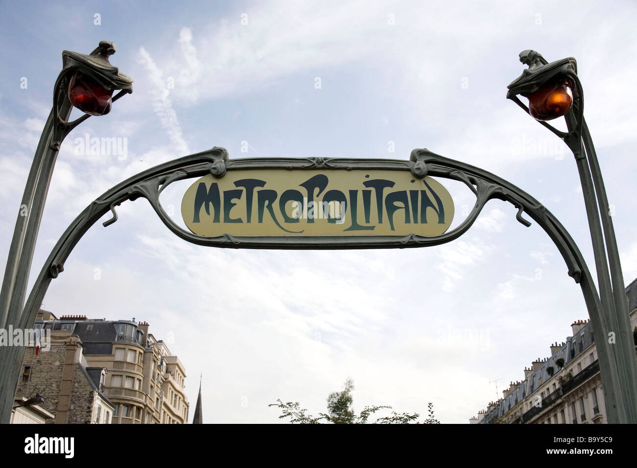 French Exit Sign High Resolution Stock Photography and Images - Alamy