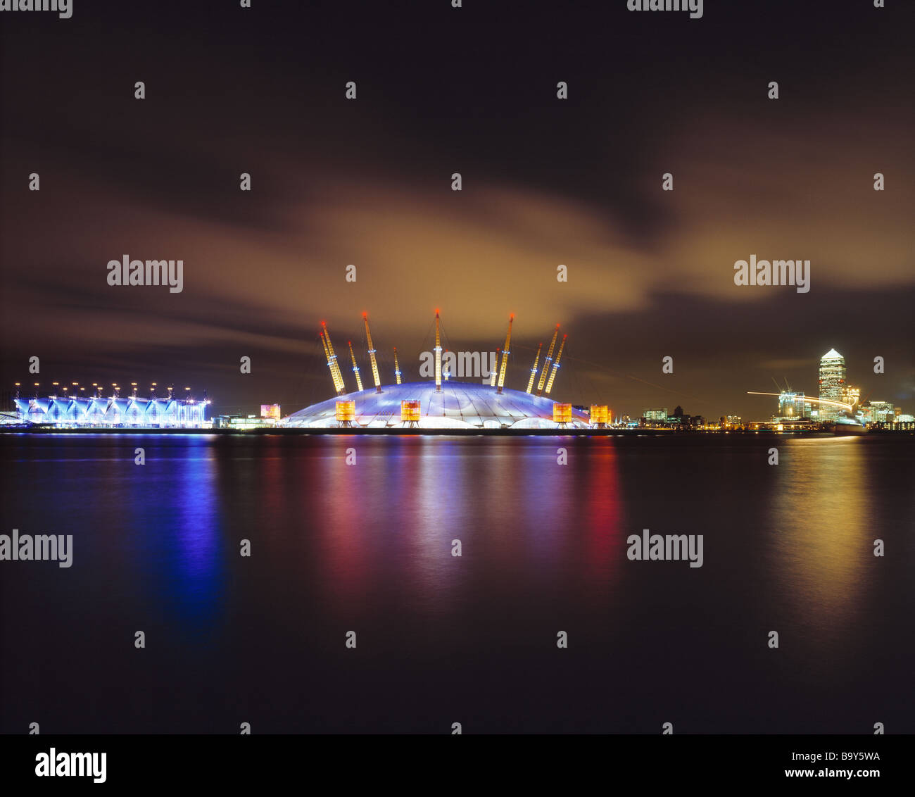 a night time shot of the london dome 02 dome Stock Photo - Alamy