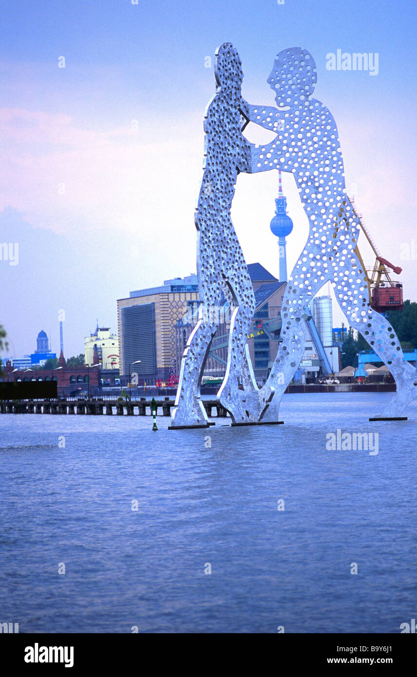Wasserstatue molecule man hi-res stock photography and images - Alamy