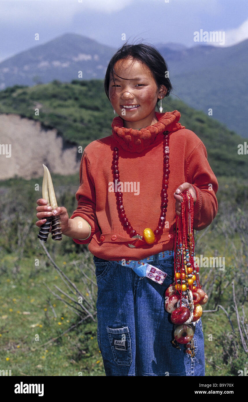 Chinese horn hi-res stock photography and images - Alamy