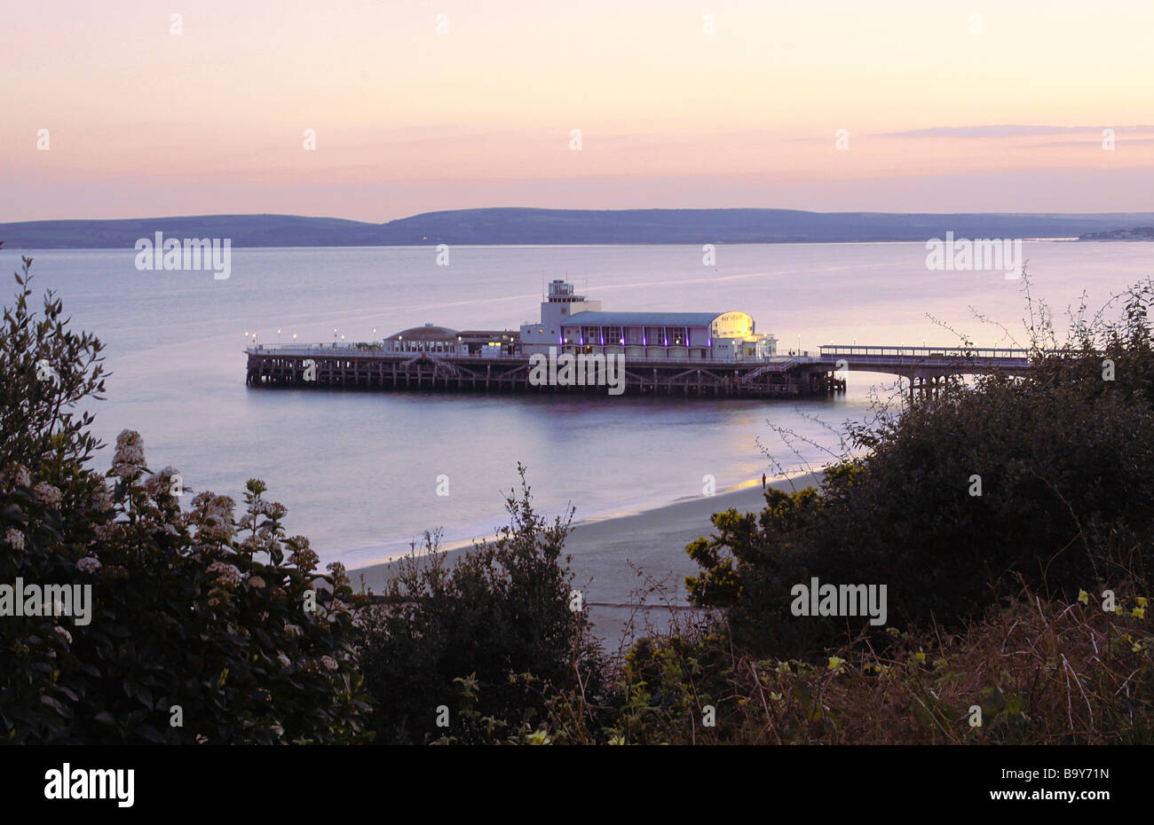 Beach bar bournemouth beach hi-res stock photography and images - Alamy