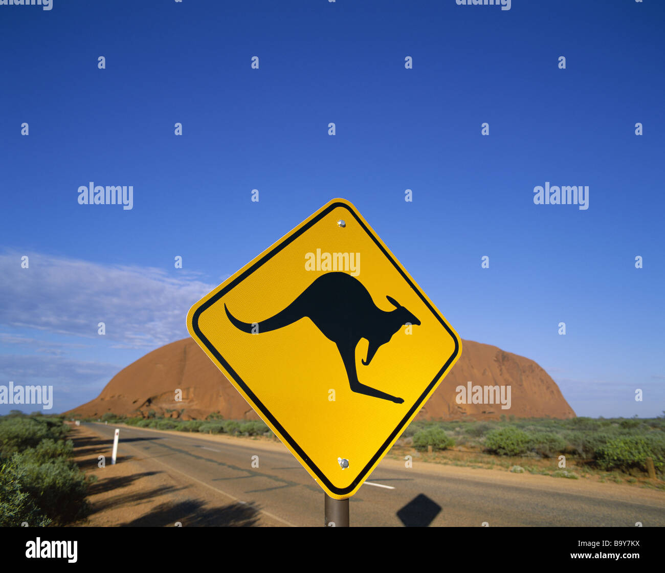 Australia road signs animal animals hi-res stock photography and images ...
