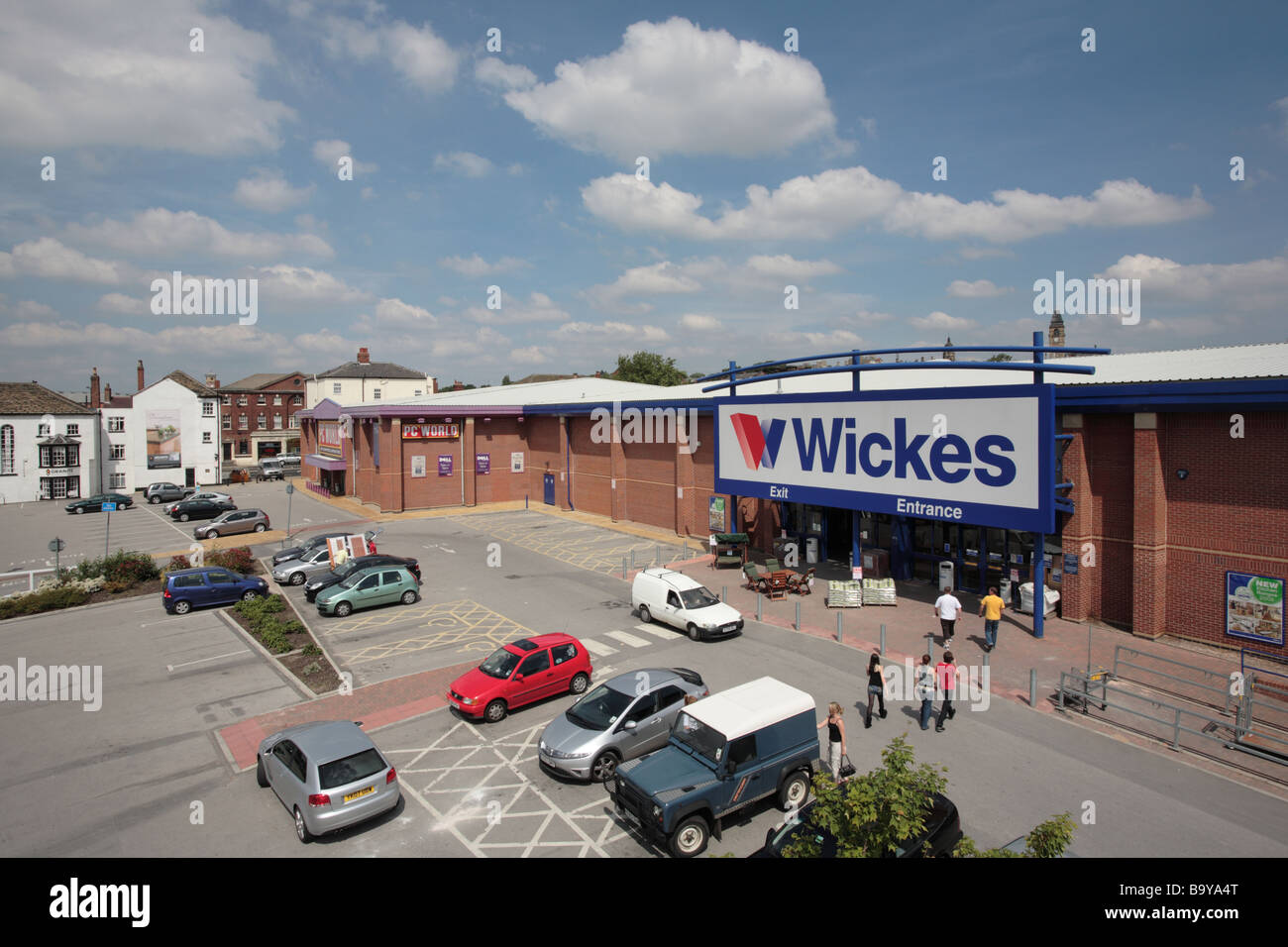 Wickes store front hi-res stock photography and images - Alamy