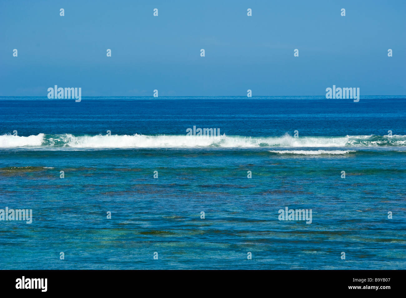 Symmetrie hintergrund hi-res stock photography and images - Alamy