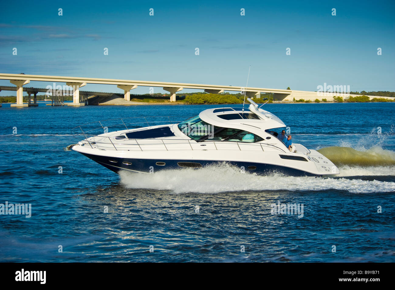 Sea ray sport boat hi-res stock photography and images - Alamy