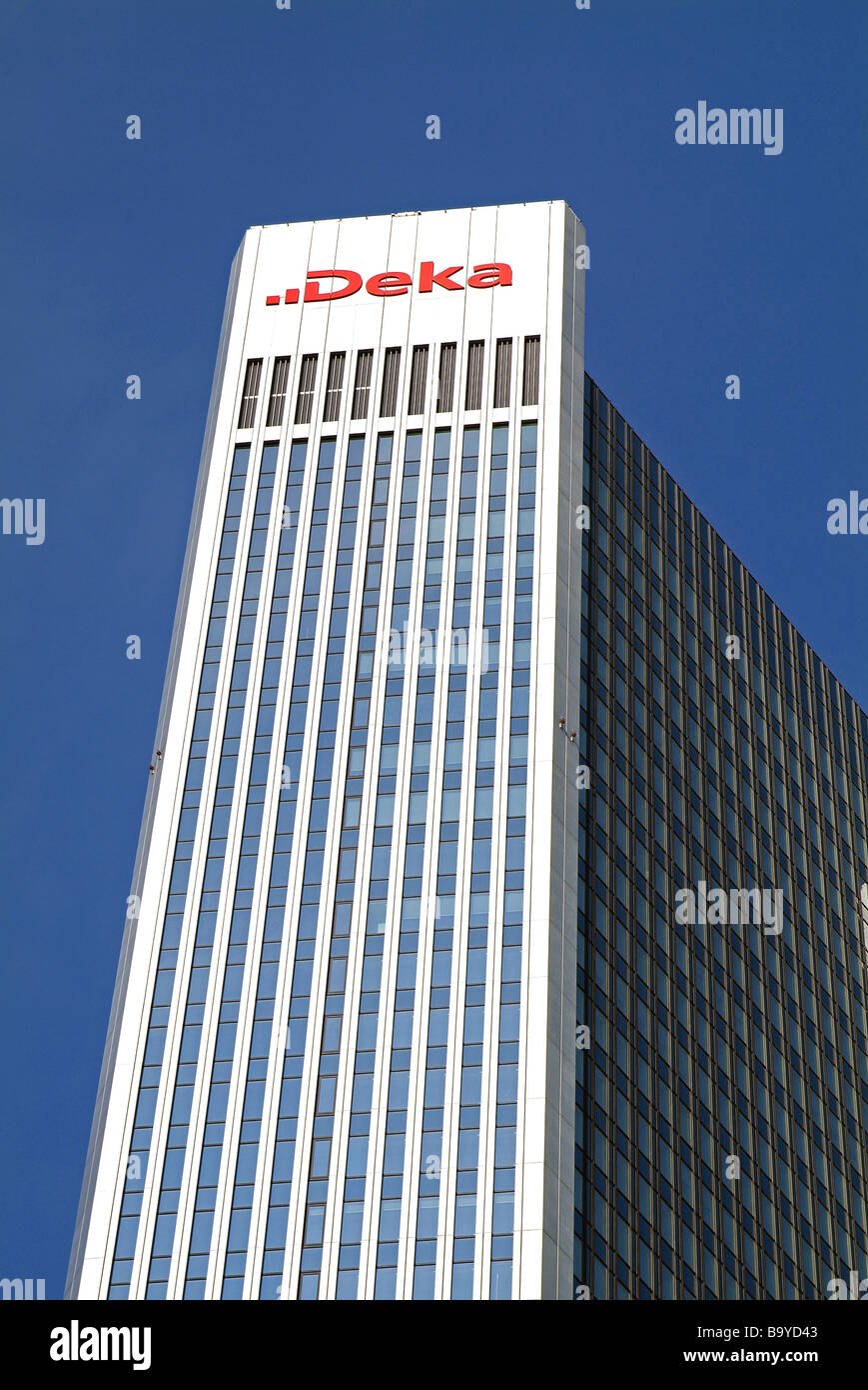 Deka bank frankfurt hesse germany hi-res stock photography and images ...